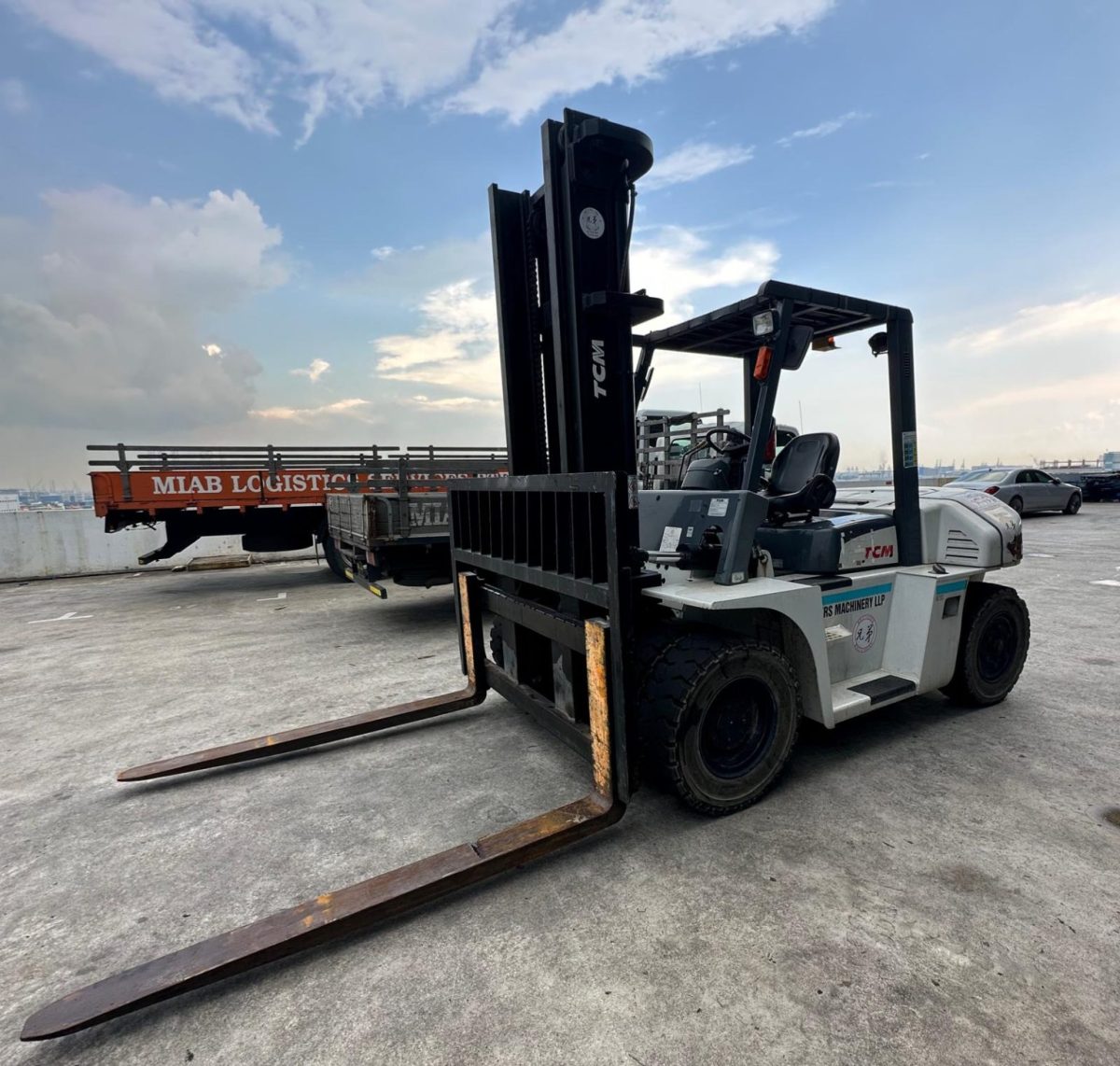 Forklift Rental - Brothers Machinery